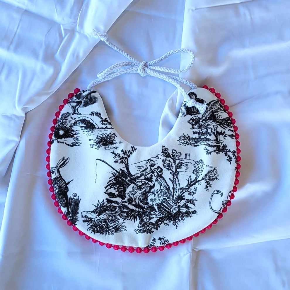 'Alice in Wonderland' Bib – smalldreams.net.au